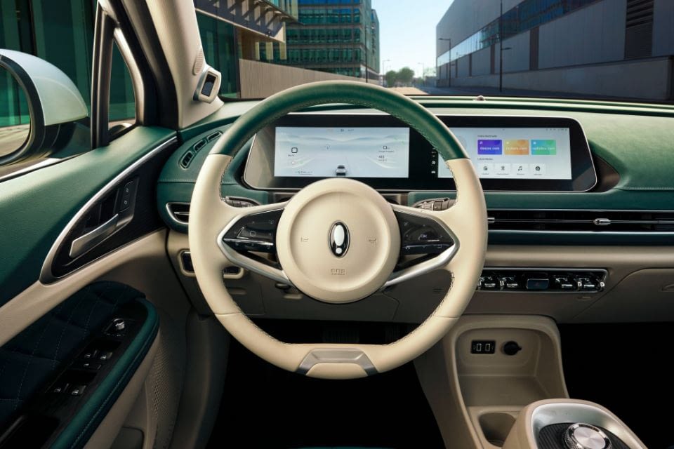 ORA 400+ Pro - Provköra och köp Funky Cat › Landrins Bil